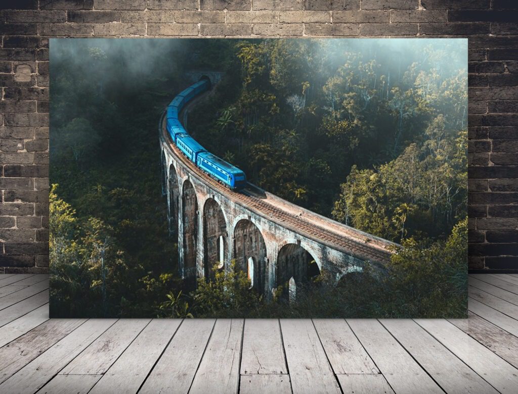 Bild Blauer Zug - Fototapetenwelt.de